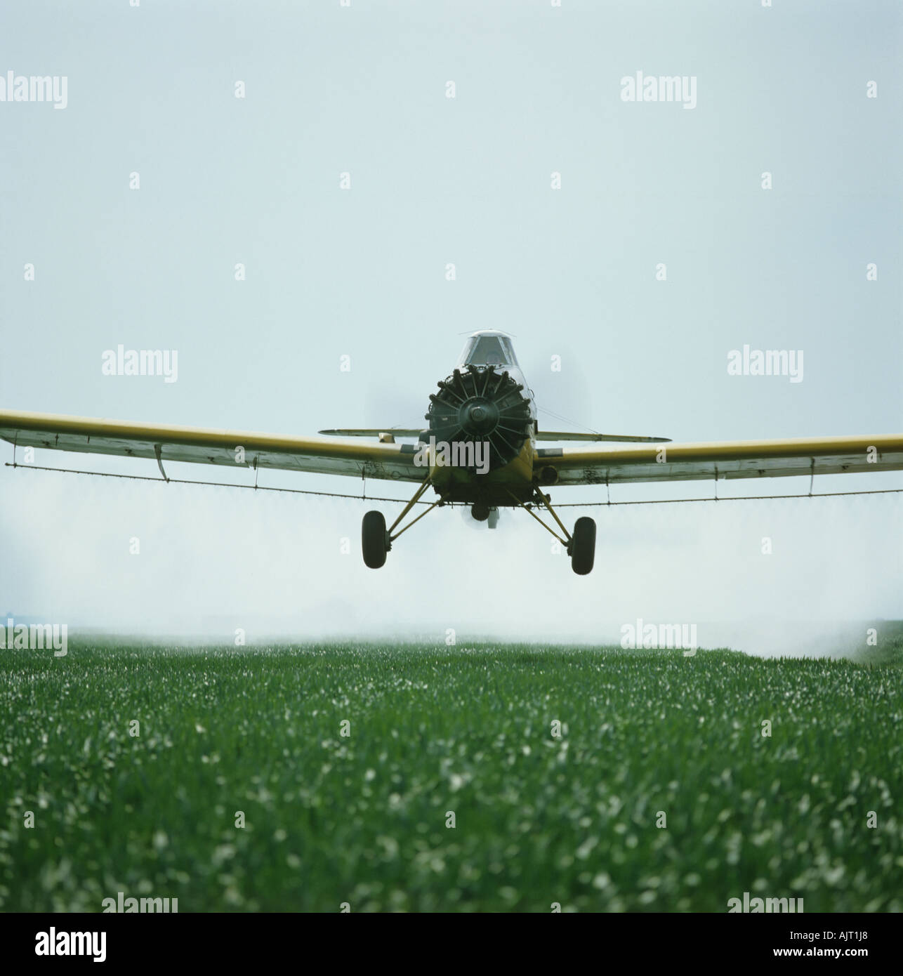 Thrush aircraft hi-res stock photography and images - Alamy