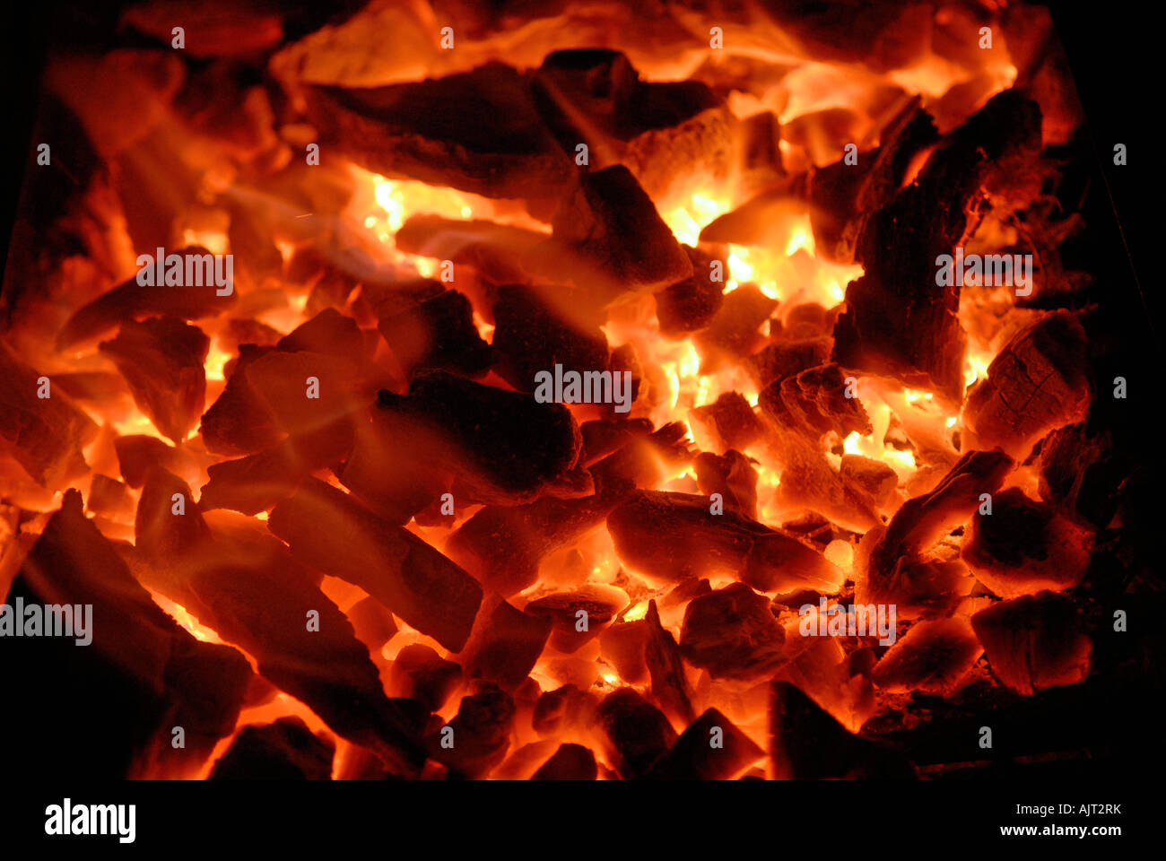 Red hot glowing barbeque coals Stock Photo - Alamy