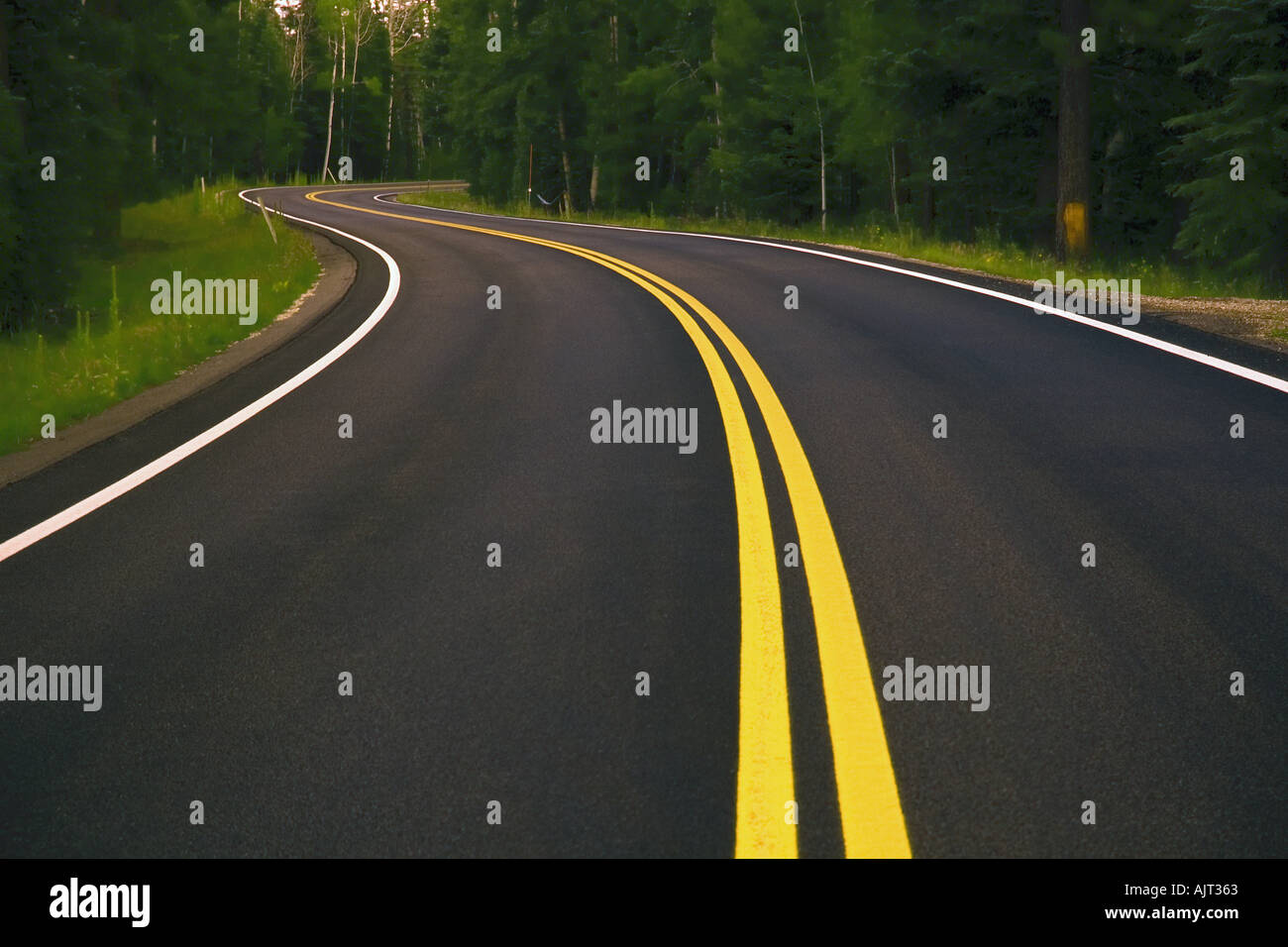 Bend In The Road High Resolution Stock Photography and Images - Alamy