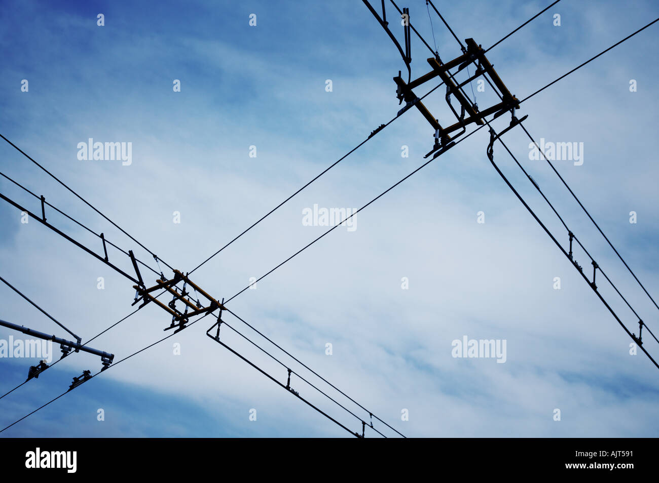 Electric bus wires hi-res stock photography and images - Alamy