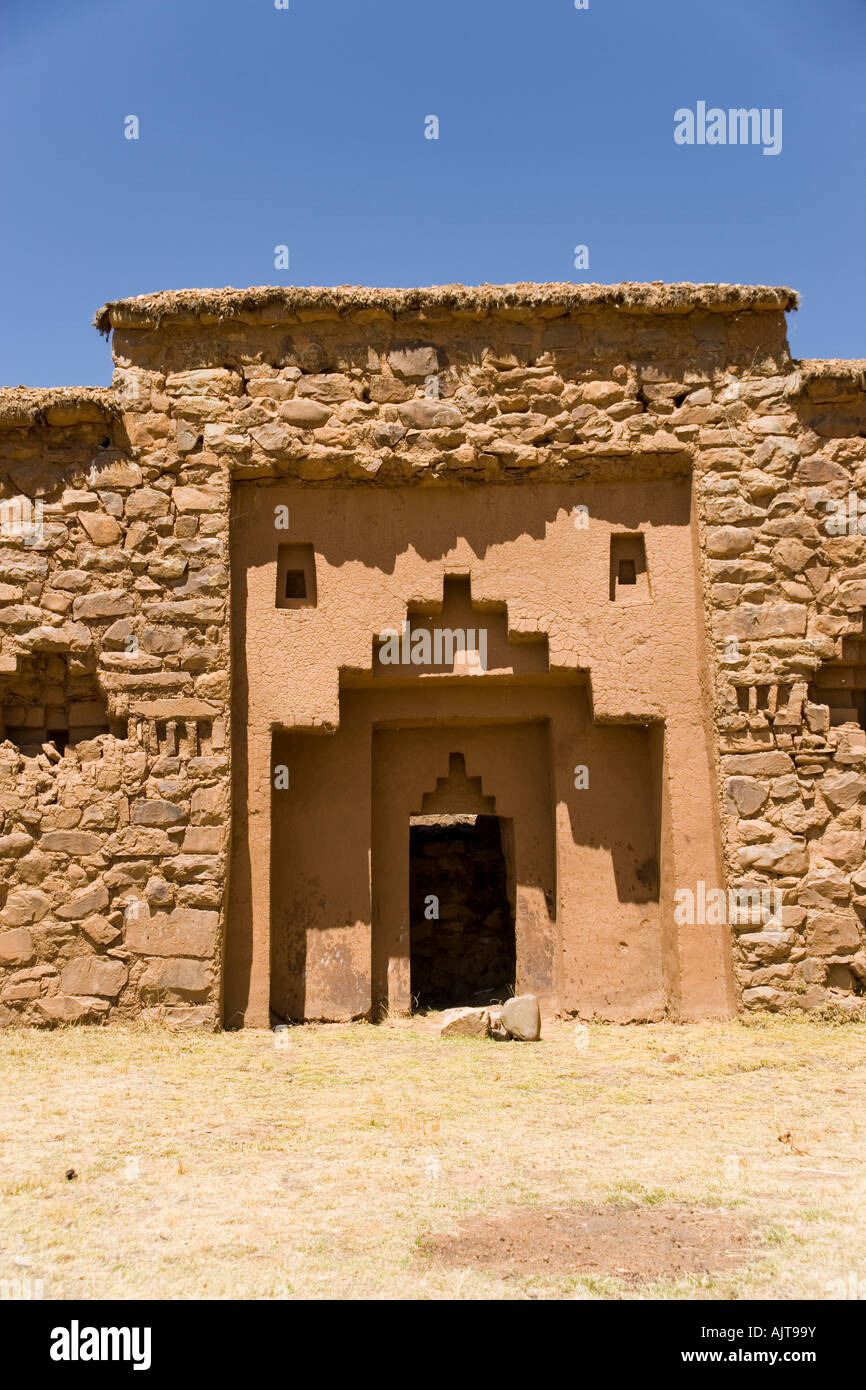 Inca remains called Inak Uyu, the court of Women on the Isla de la Luna ...