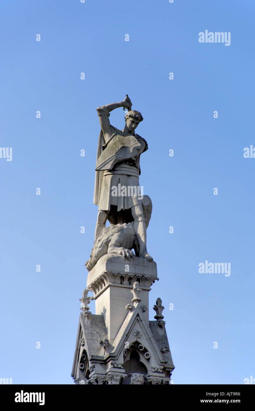 Statue of St George and Dragon at Westminster Abbey London Stock Photo ...