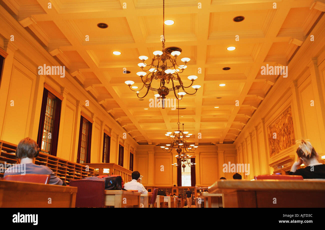 Hall desks pupils hi-res stock photography and images - Alamy