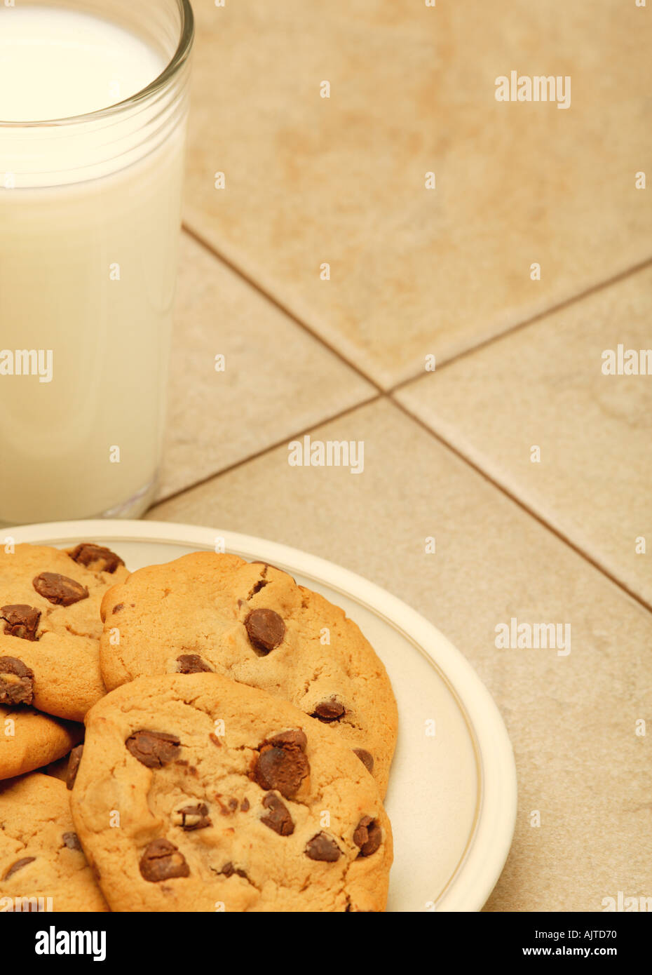 Milk and cookies Stock Photo - Alamy