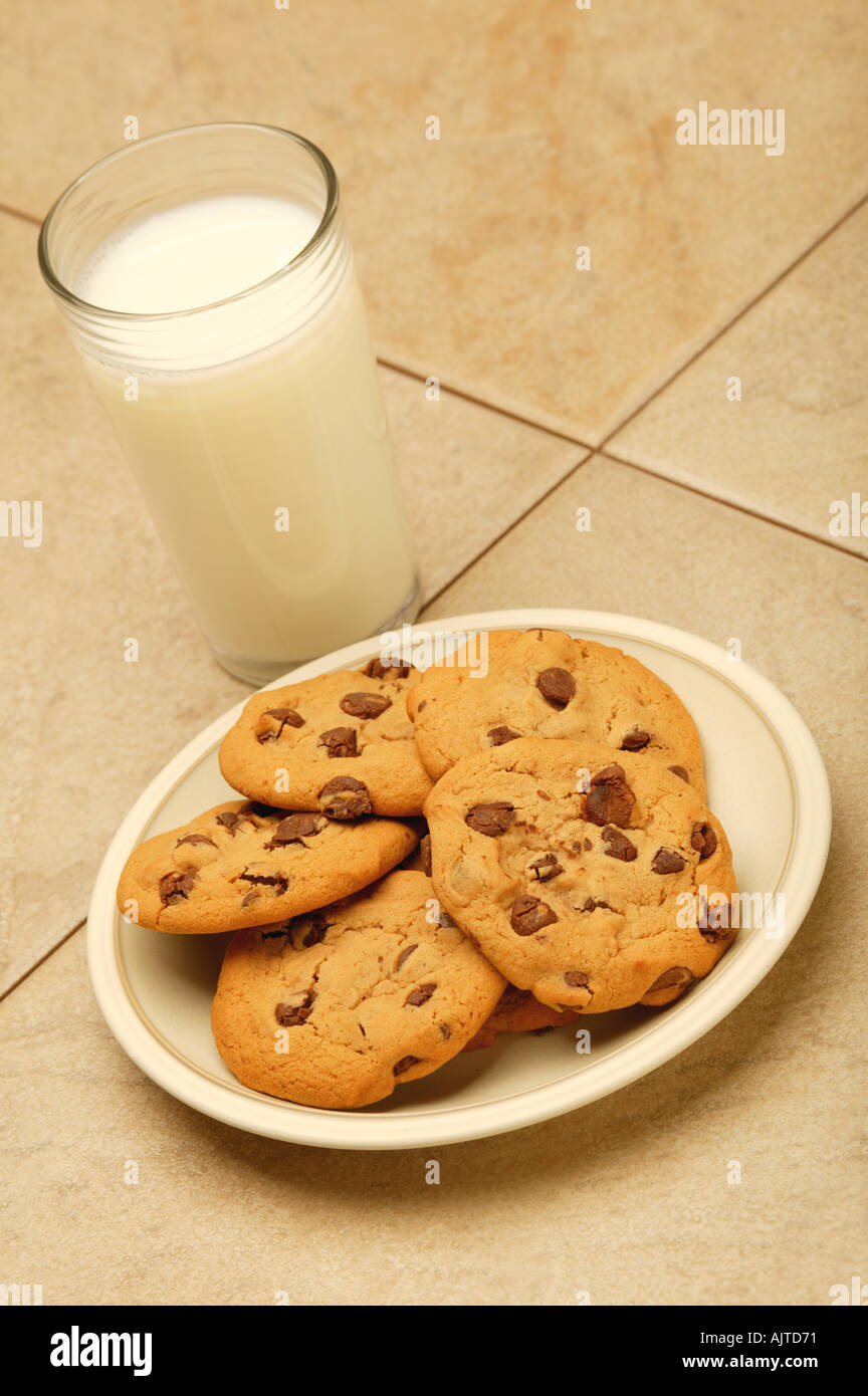 Milk and cookies Stock Photo - Alamy