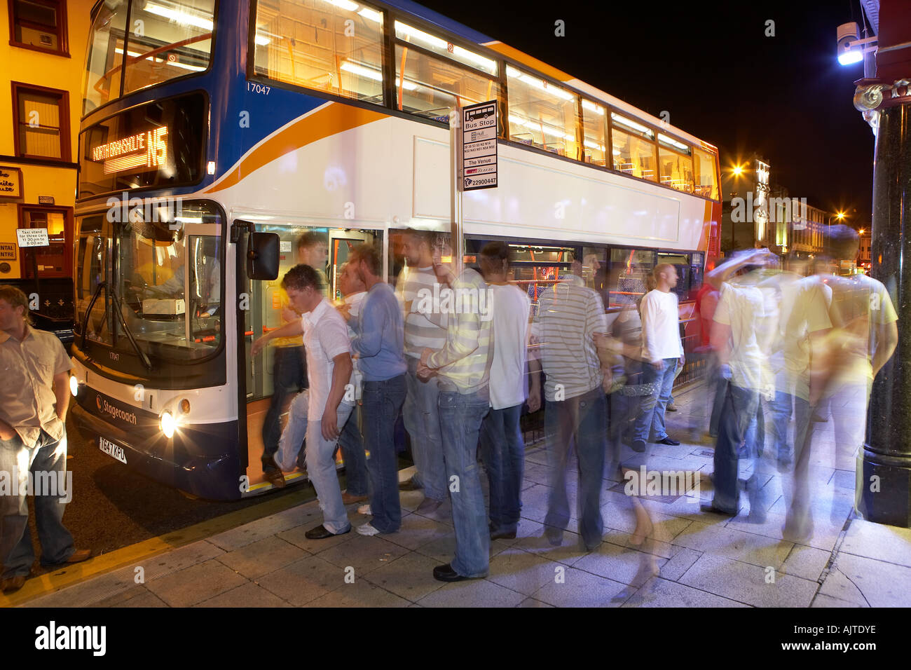 Bus in kingston upon hull hi-res stock photography and images - Alamy