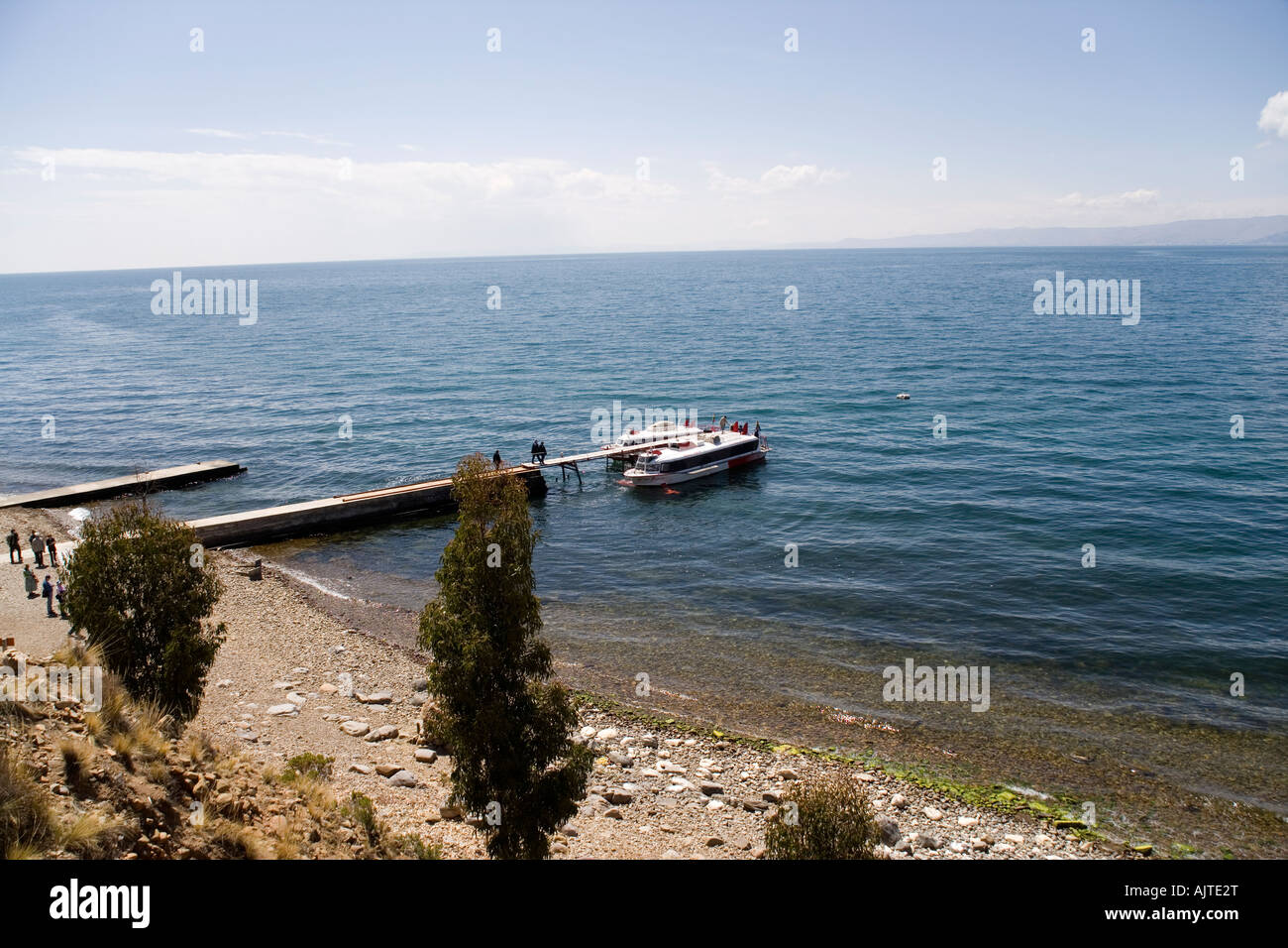 Landing jetty and hydrofoils on the Isla de la Luna, the Island of the ...