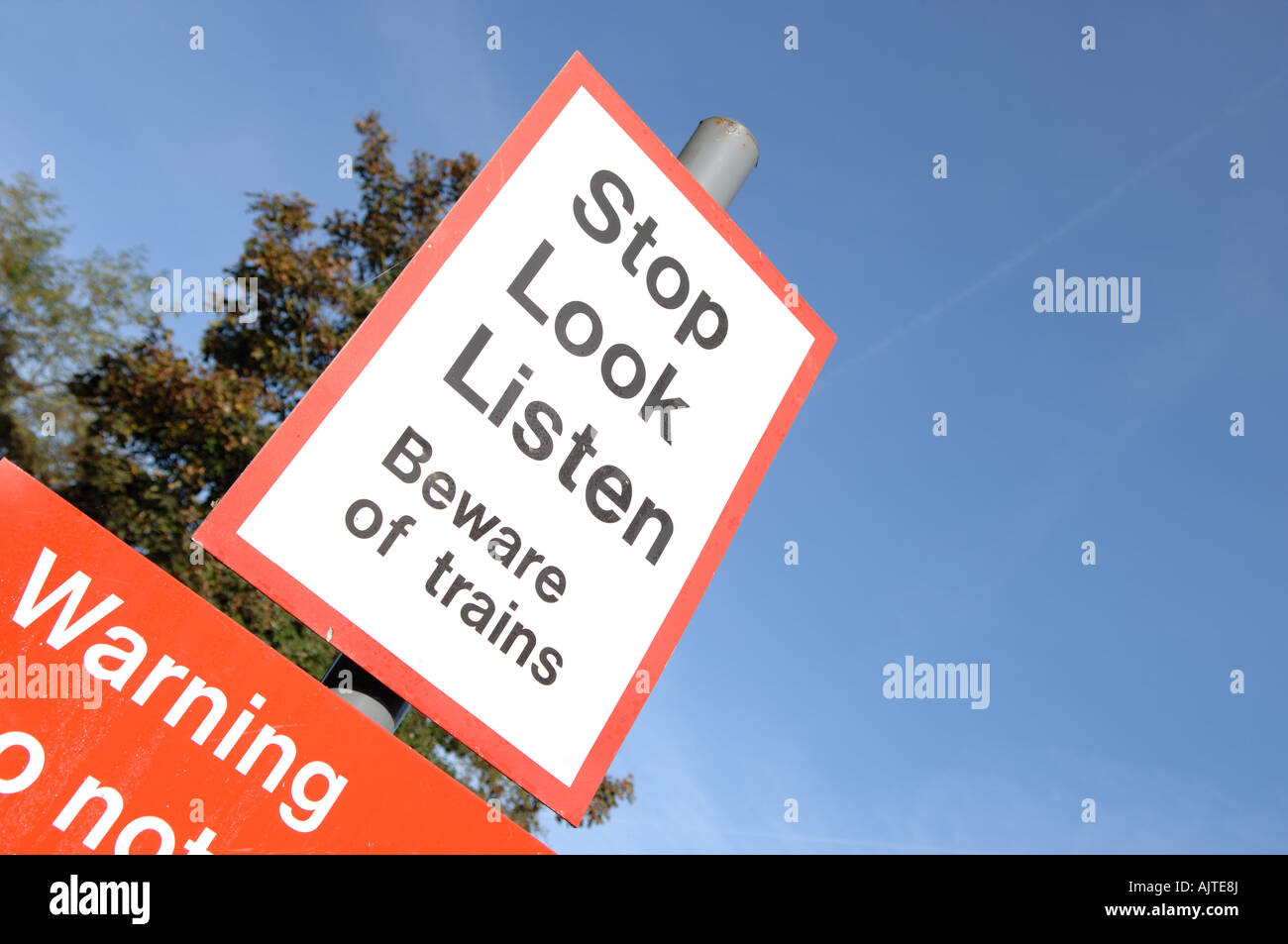 Stop look listen beware of trains hi-res stock photography and images ...