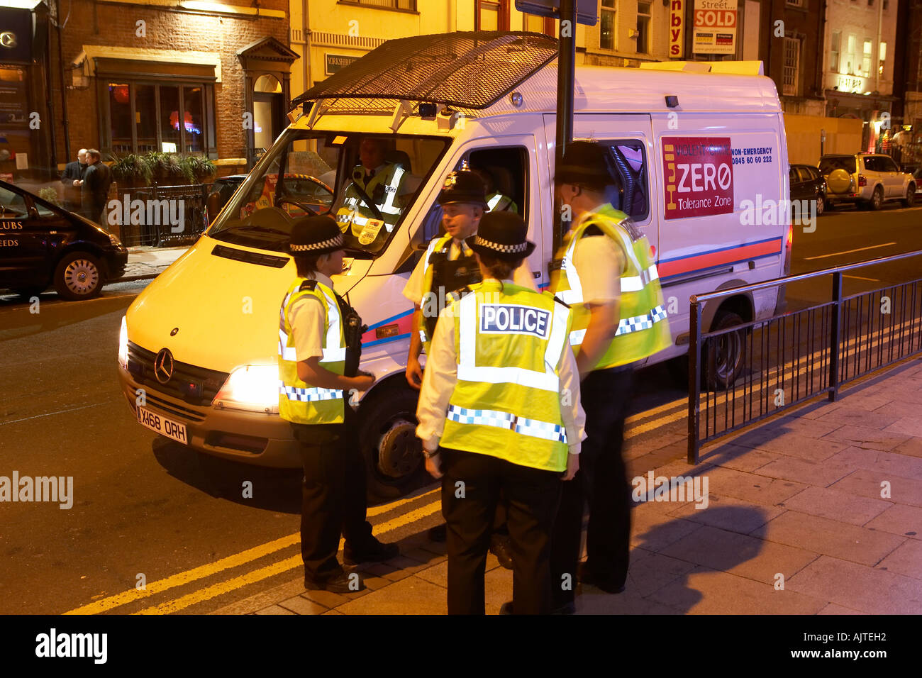 Humberside police offficers next to violent crime zero tolerence ...