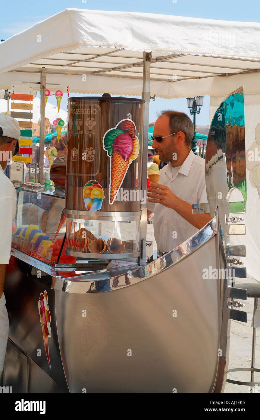 Ice-cream stall in Venice Stock Photo - Alamy