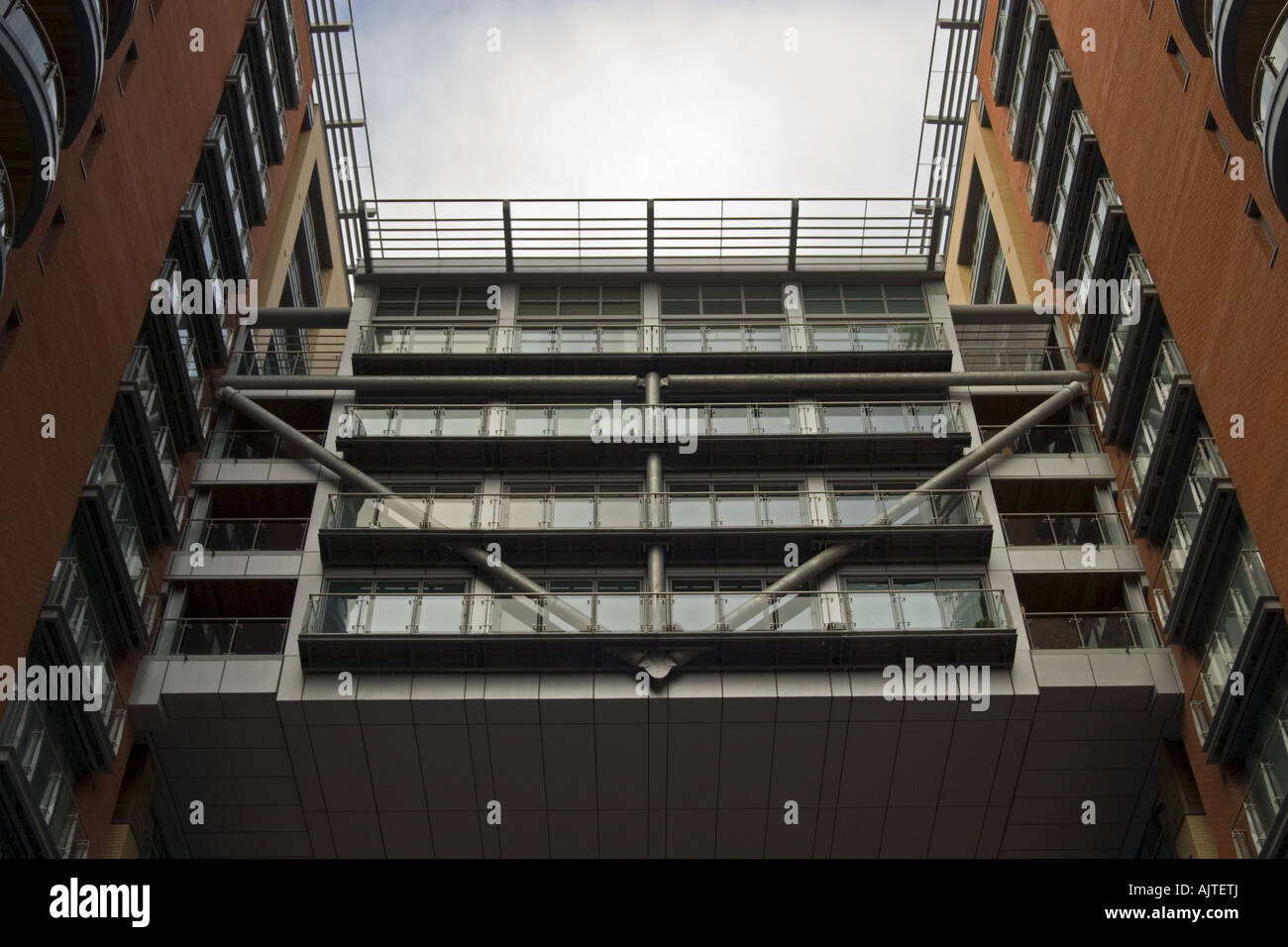Left Bank Apartments Spinningfields Manchester Stock Photo - Alamy
