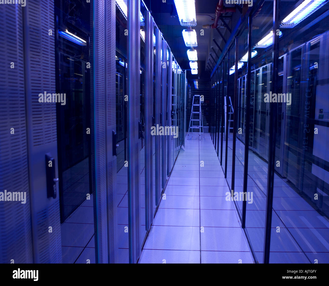 Computer Server Facility Stock Photo - Alamy
