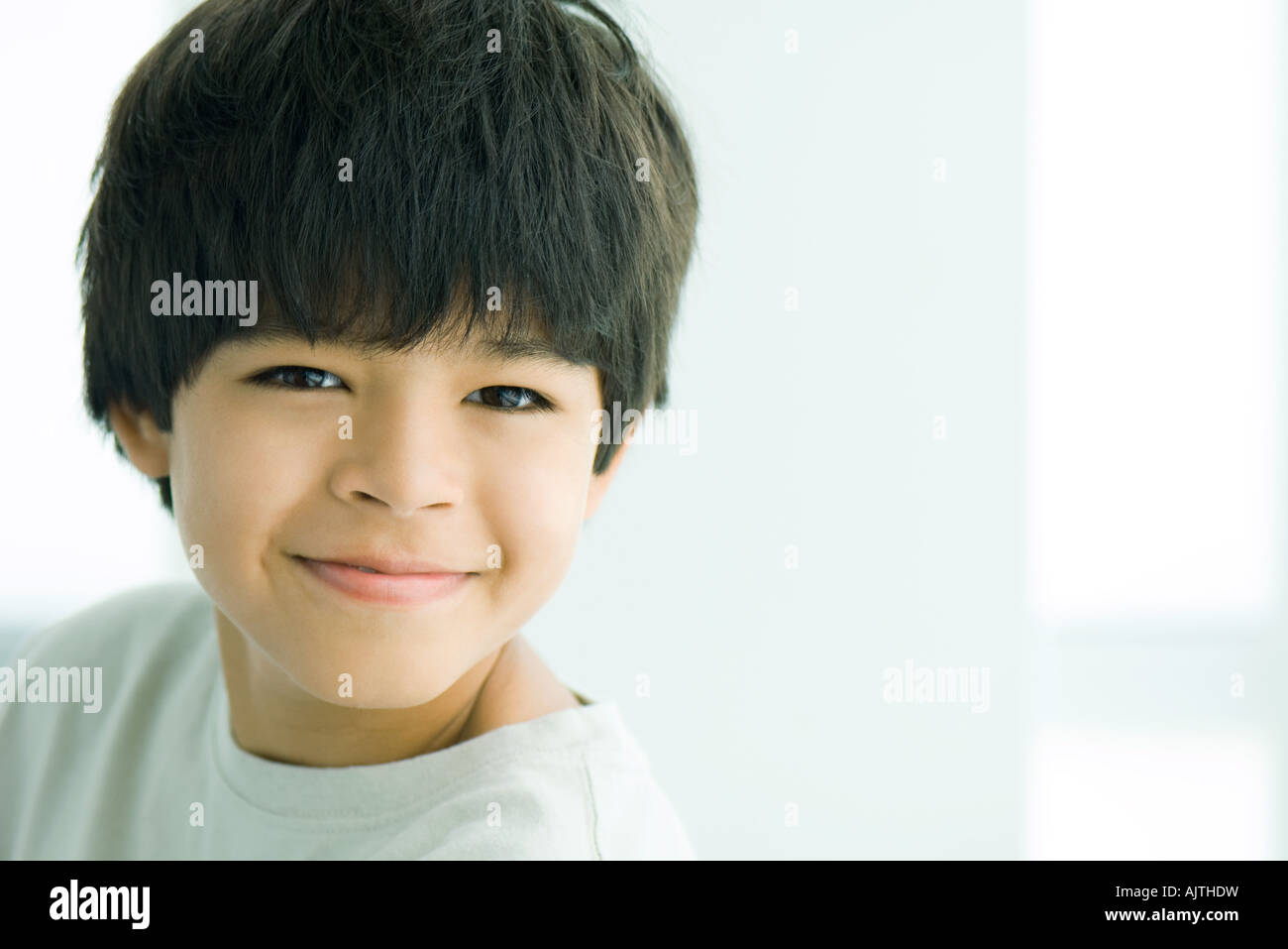 Boy smiling at camera, portrait Stock Photo - Alamy