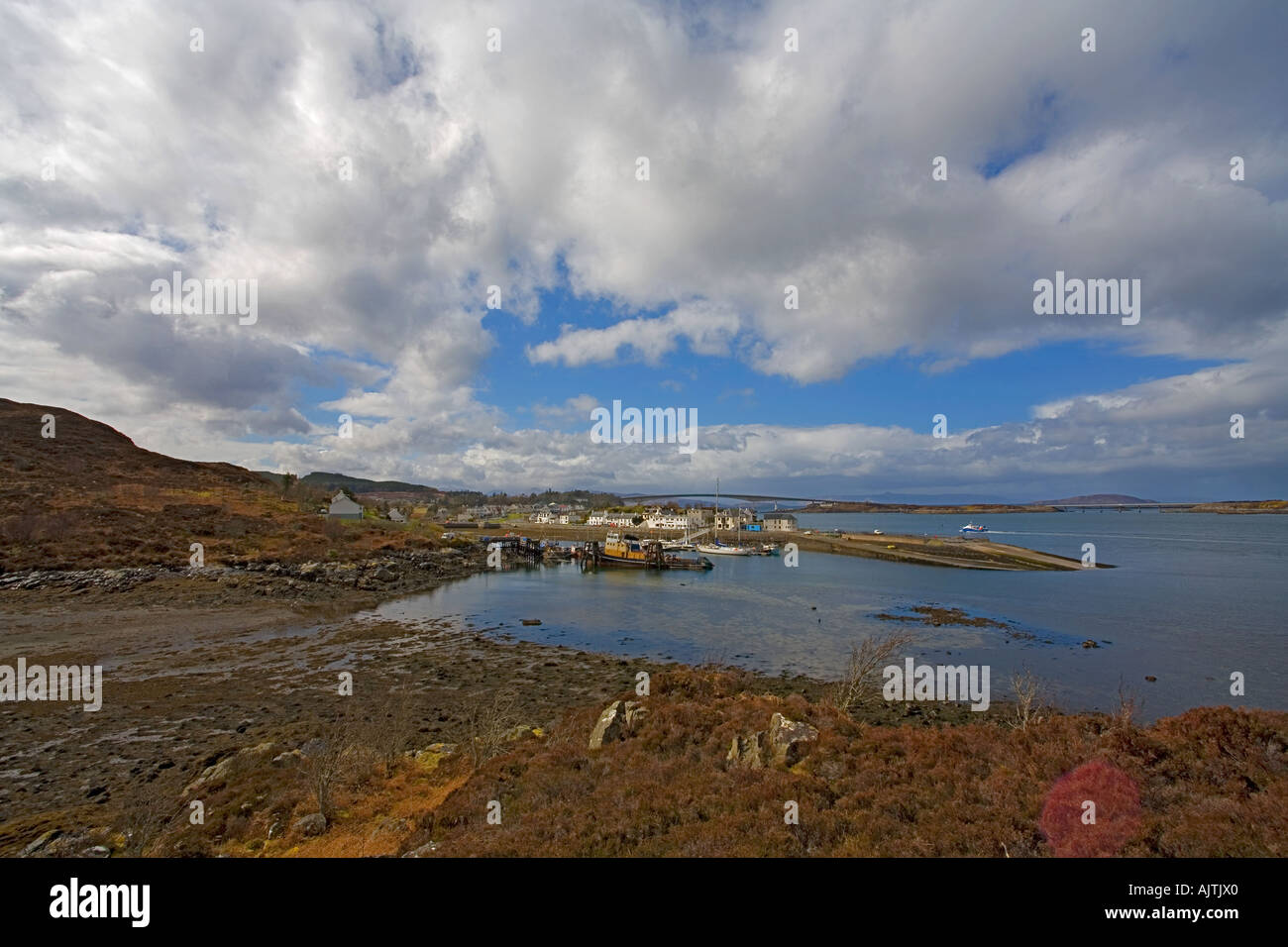 Skye ferry at kyleakin hi-res stock photography and images - Alamy