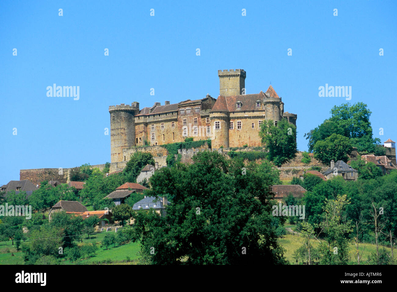 Castelnau bretenoux castle hi-res stock photography and images - Alamy
