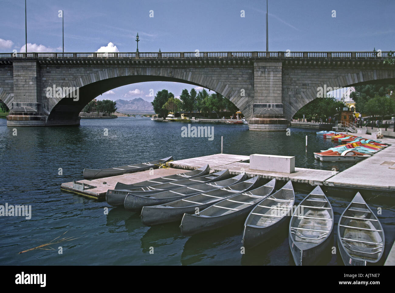 London Bridge at Lake Havasu City, Arizona, USA Stock Photo - Alamy