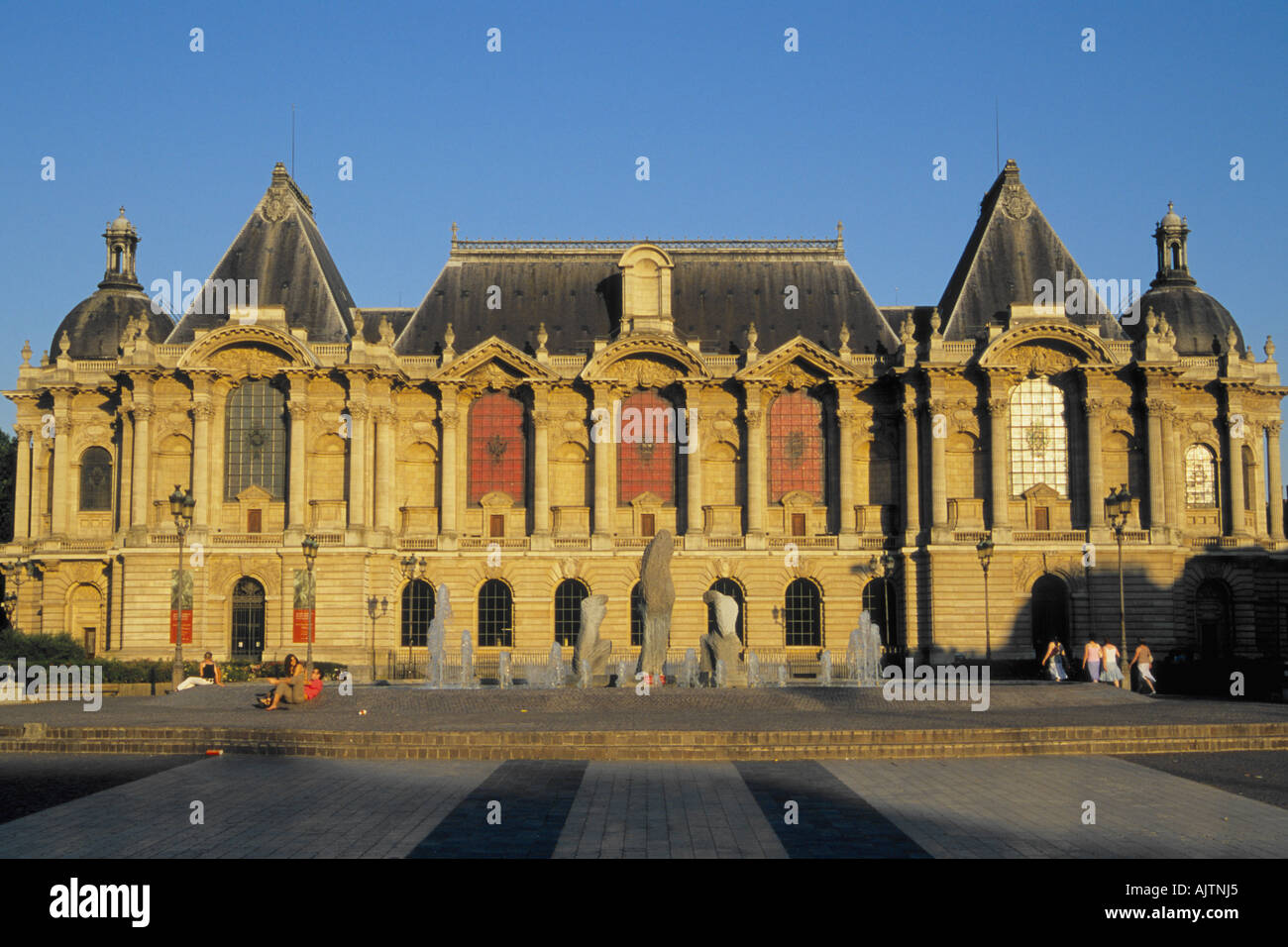 Lille art gallery france not louvre hi-res stock photography and images - Alamy