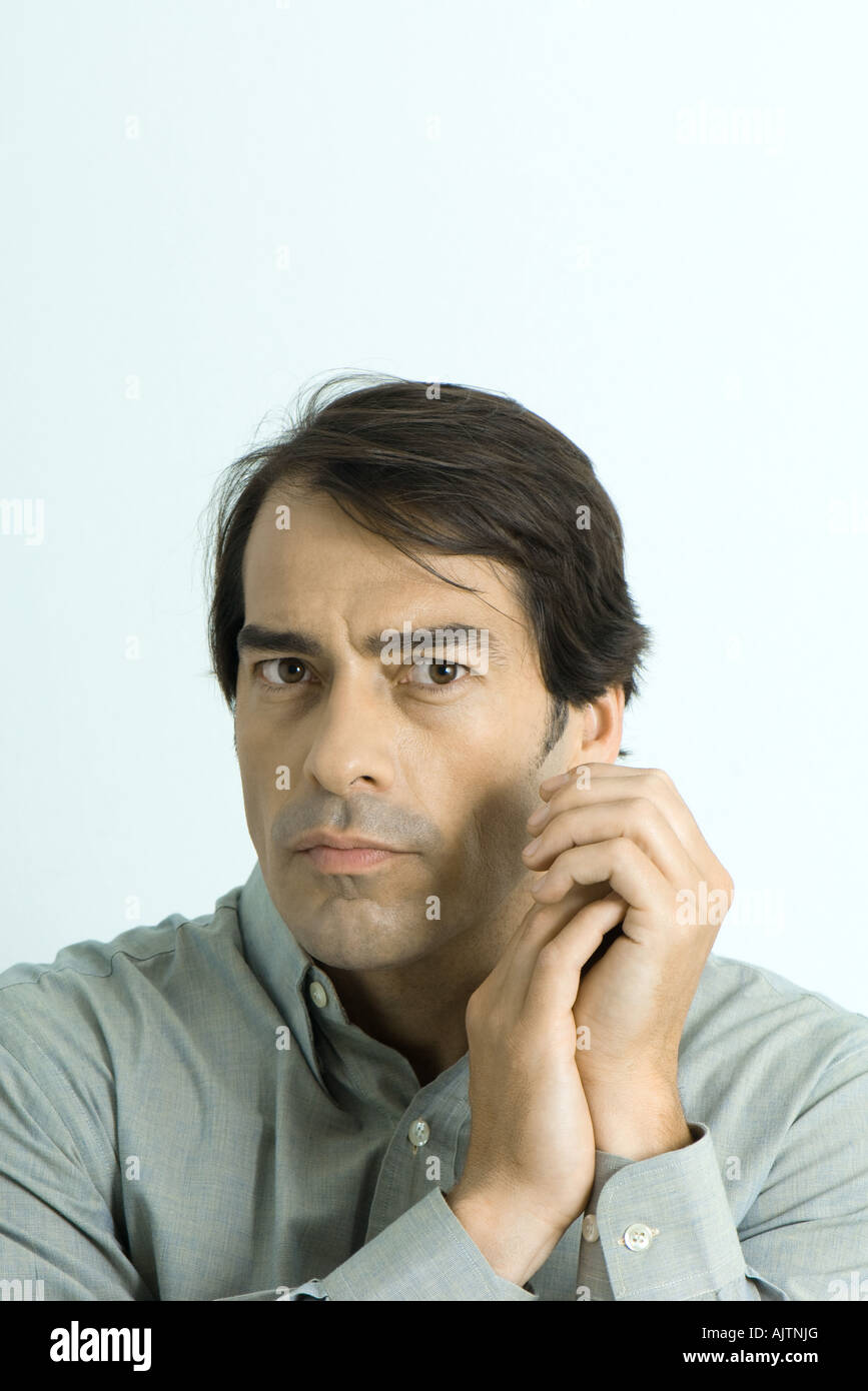 Man looking at camera, portrait Stock Photo - Alamy