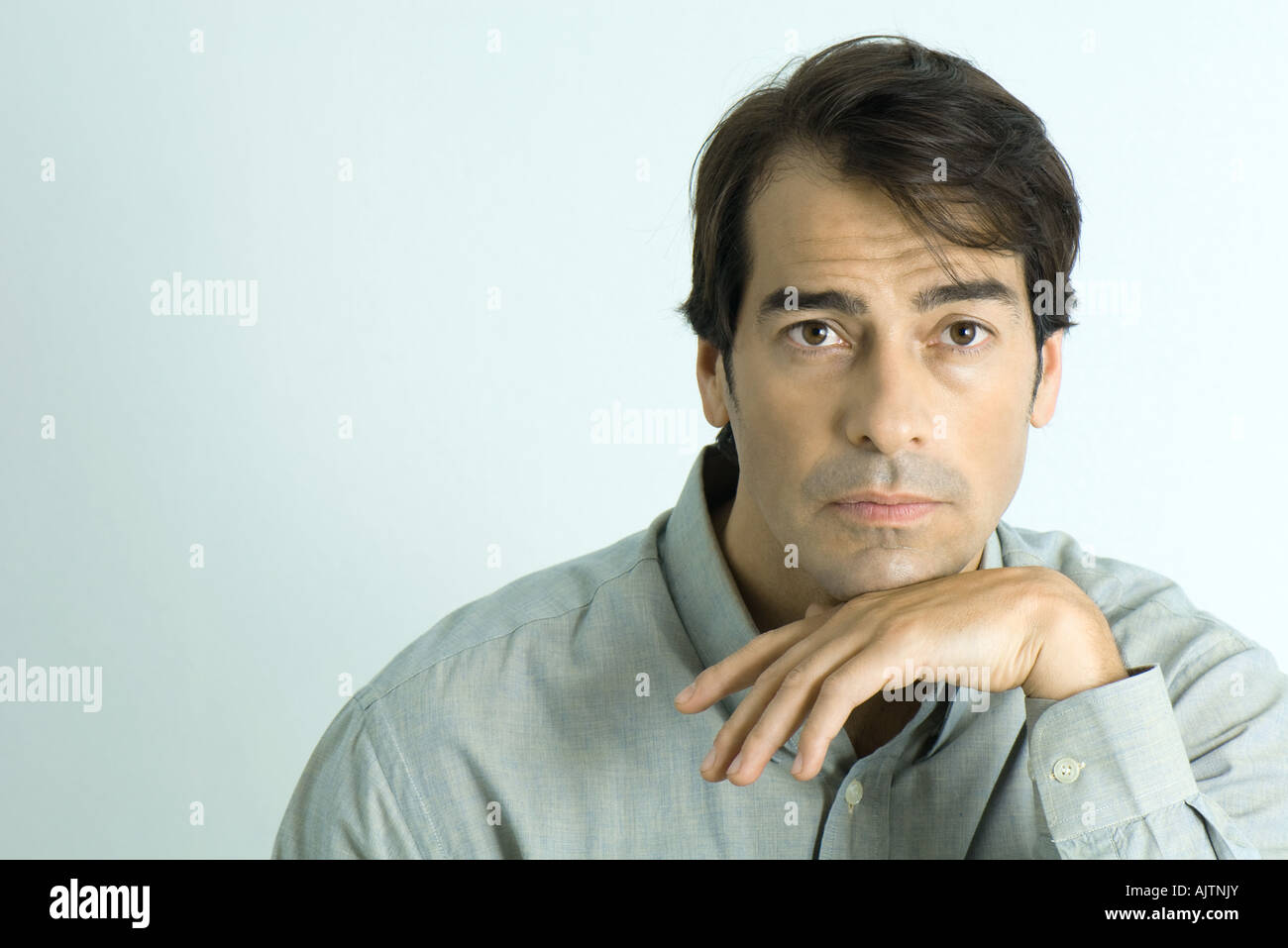 Man looking at camera, portrait Stock Photo - Alamy