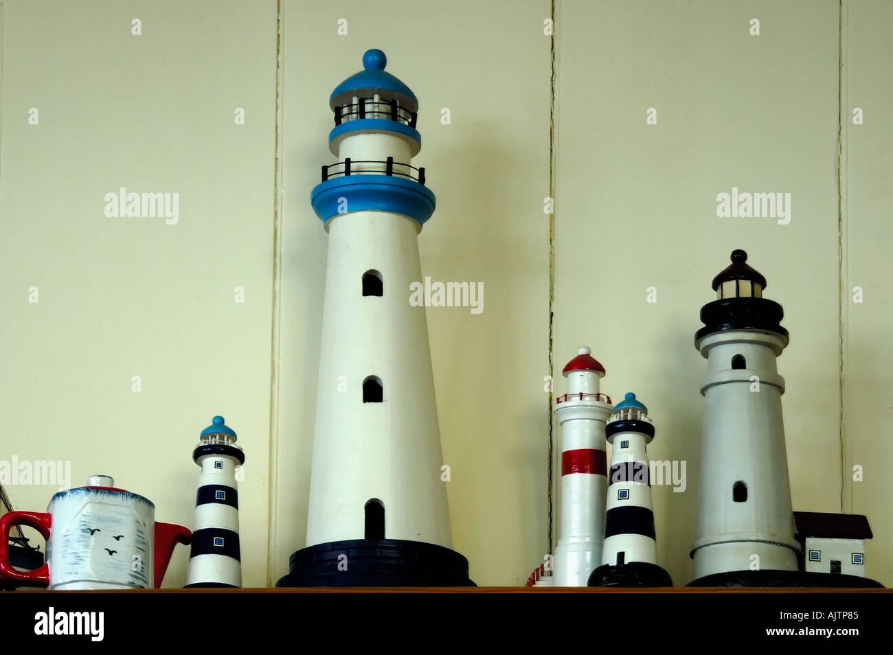 Lighthouses row hi-res stock photography and images - Alamy