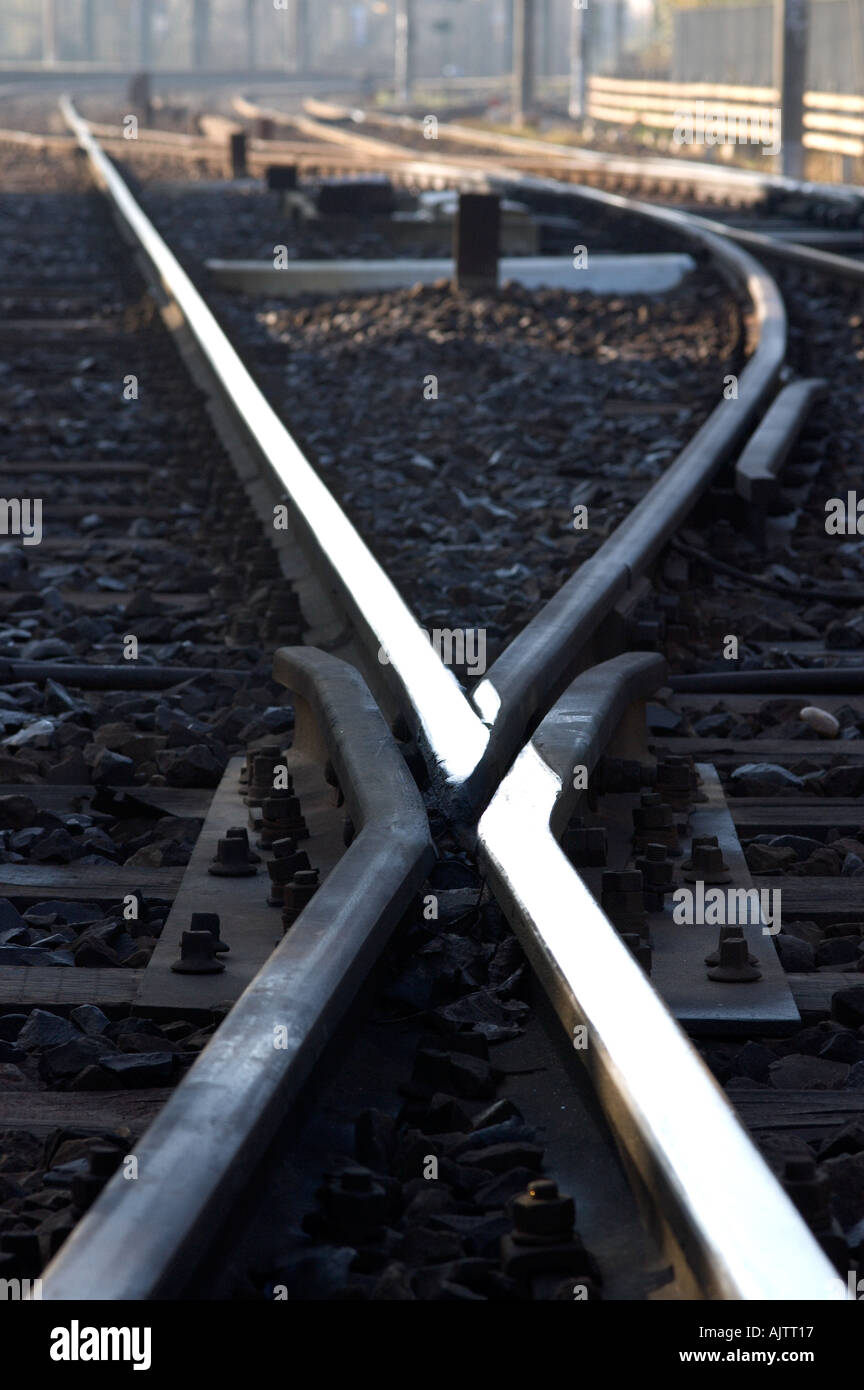 Intercrossing lines hi-res stock photography and images - Alamy