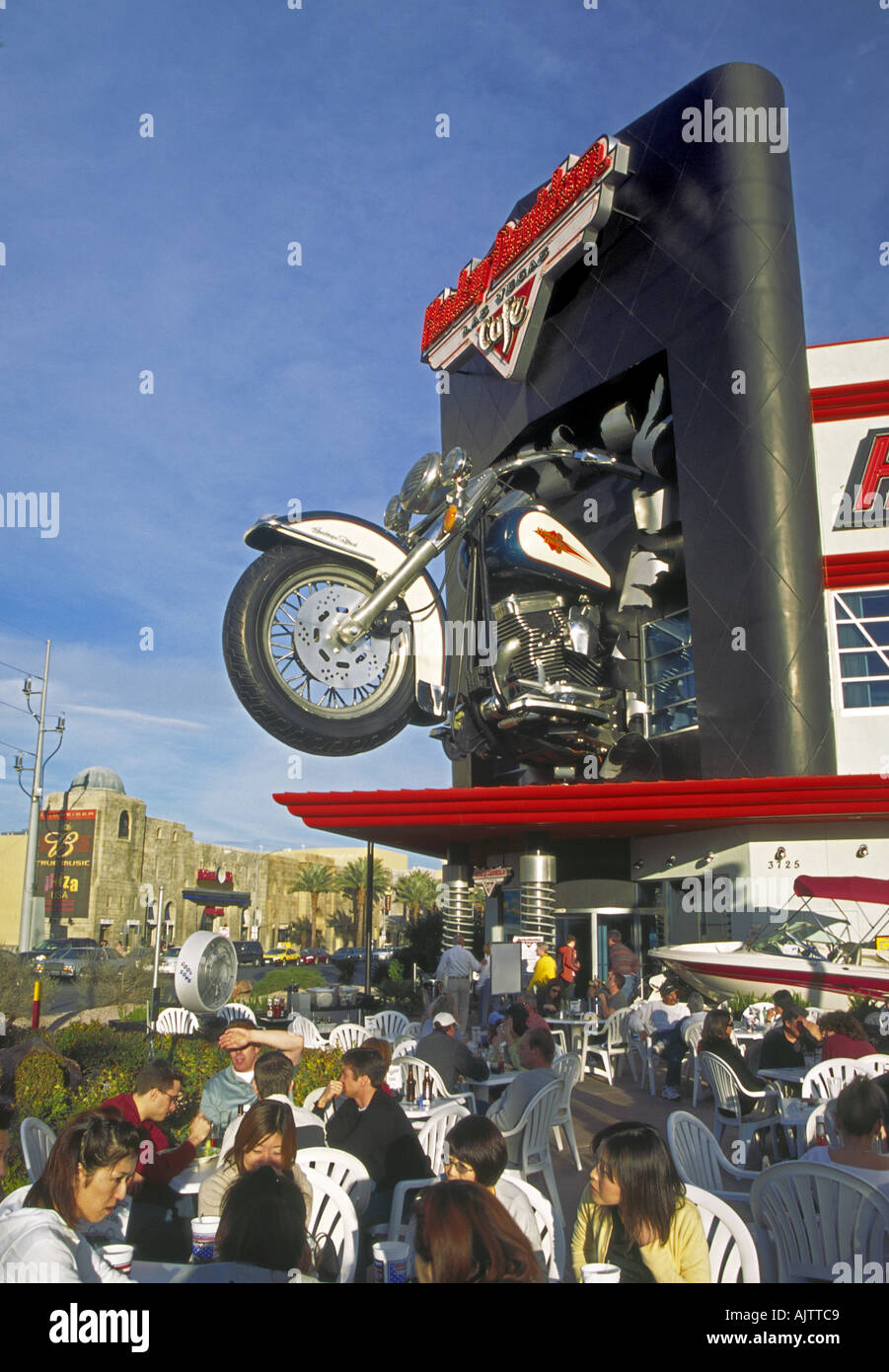Giant motorcycle at Harley Davidson cafe, The Strip, Las Vegas, Nevada ...