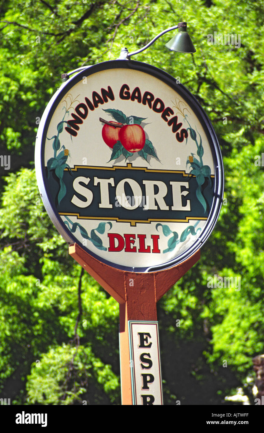Store sign in Oak Creek Canyon, Sedona, Arizona, USA Stock Photo - Alamy