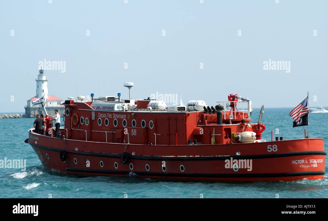 Chicago fire department rescue boat hi-res stock photography and images ...