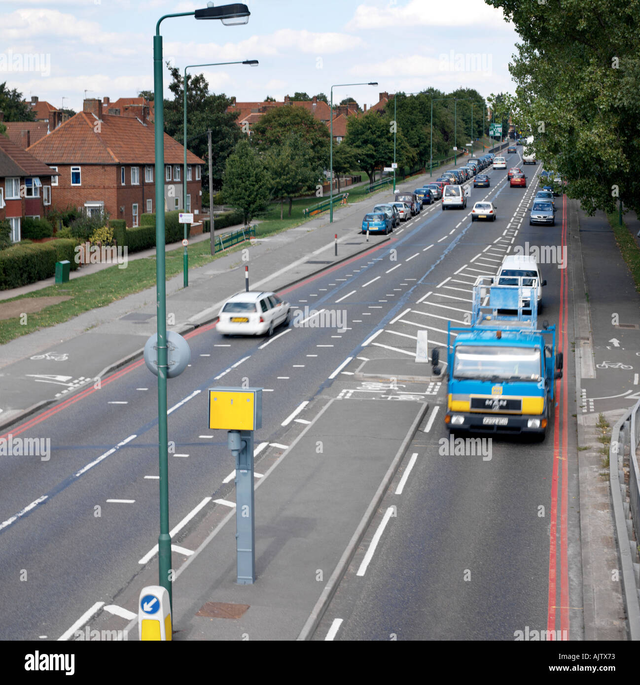 Carriageway truck hi-res stock photography and images - Alamy