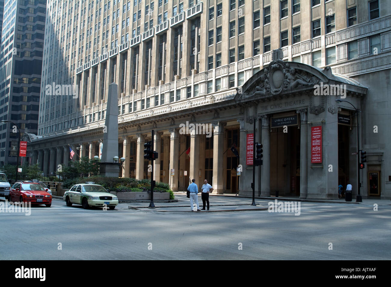Chicago opera theatre hi-res stock photography and images - Alamy