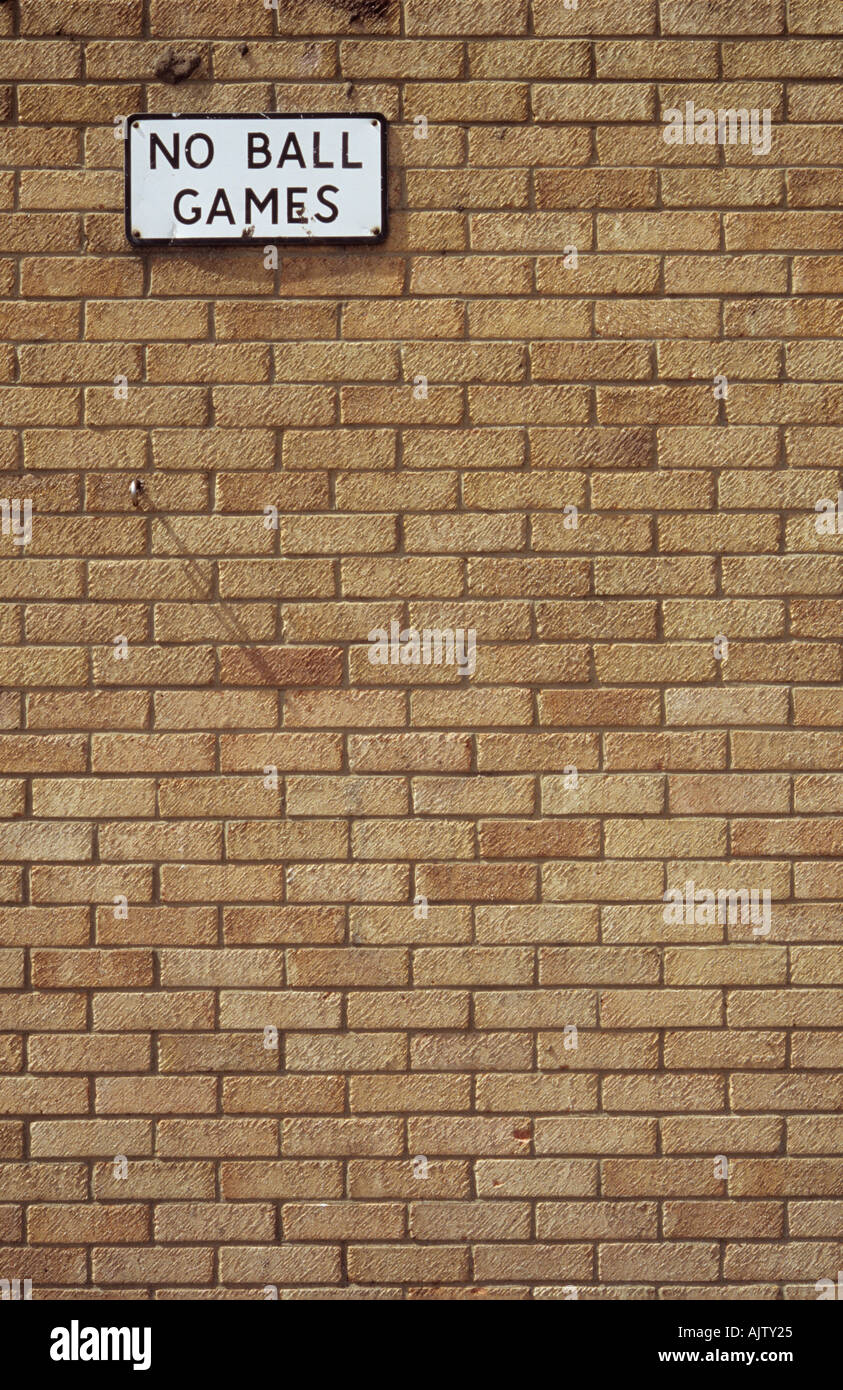 Black children playing netball hi-res stock photography and images - Alamy