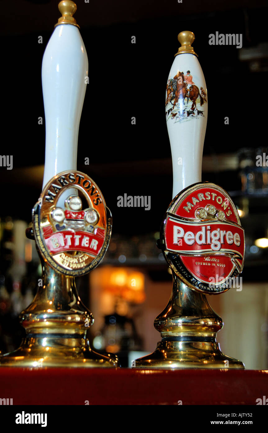 Pump clips hi-res stock photography and images - Alamy