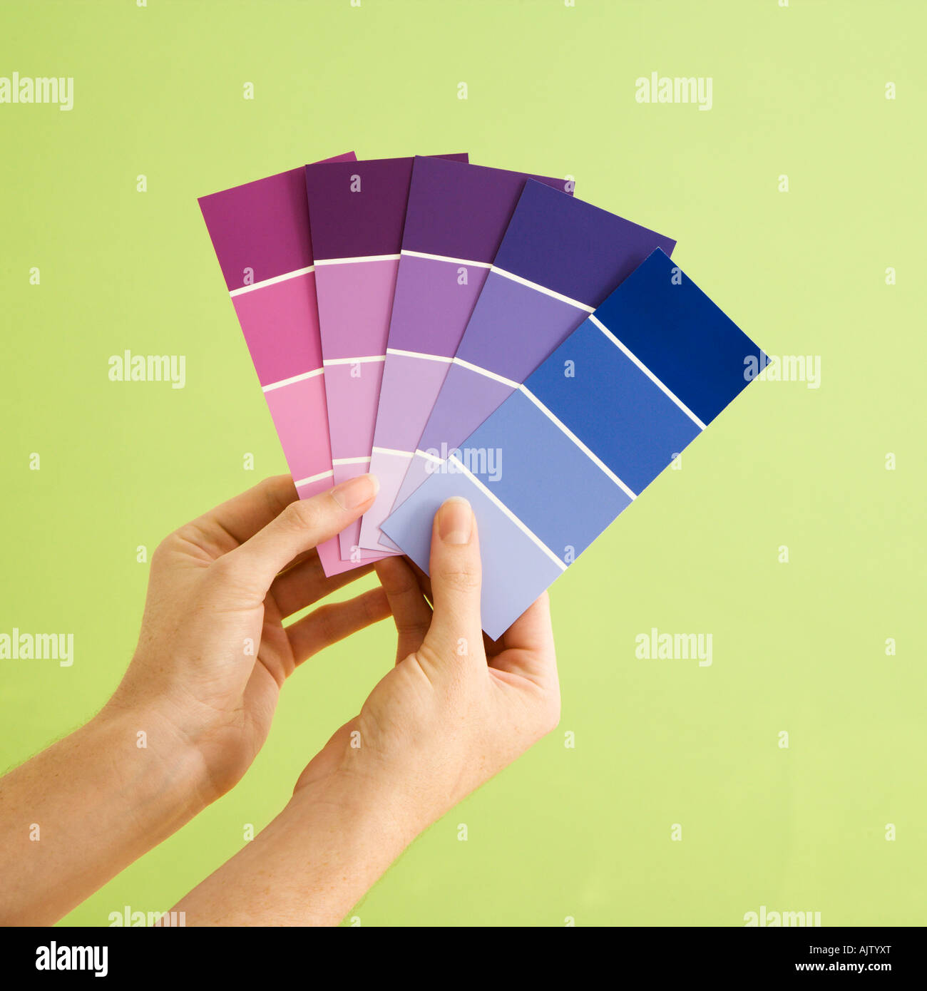 Female hands paint samples hi-res stock photography and images - Alamy