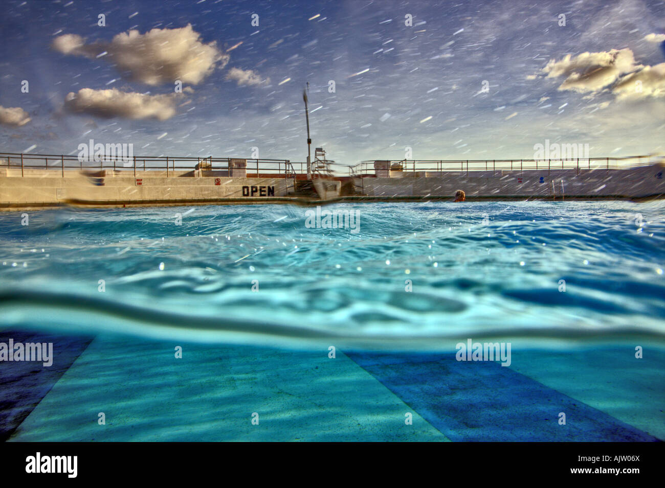 tinside lido plymouth Stock Photo - Alamy