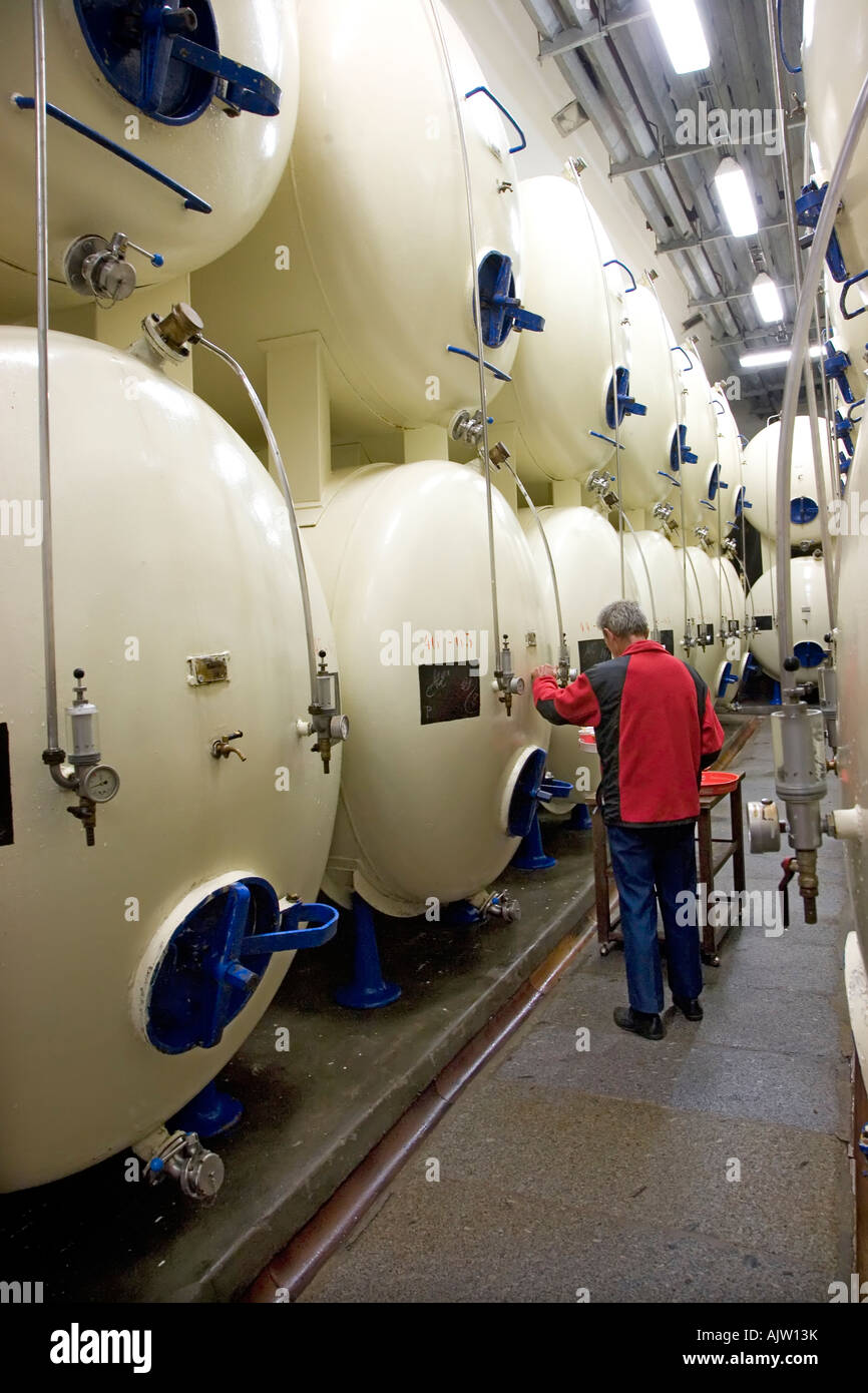 Fermentation vessels hi-res stock photography and images - Alamy