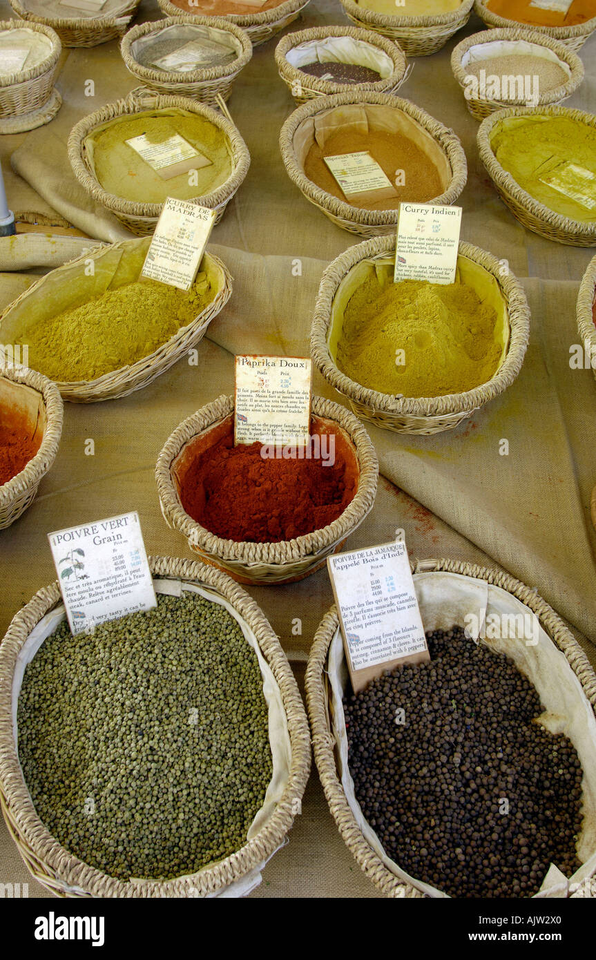 Market stall with spices / Sault Stock Photo - Alamy