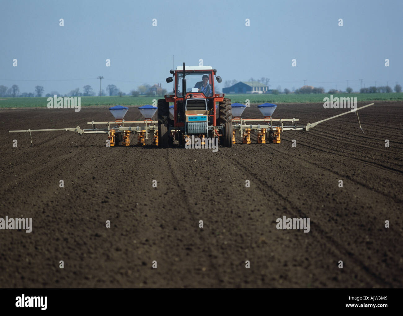 12 row seed drill hi-res stock photography and images - Alamy