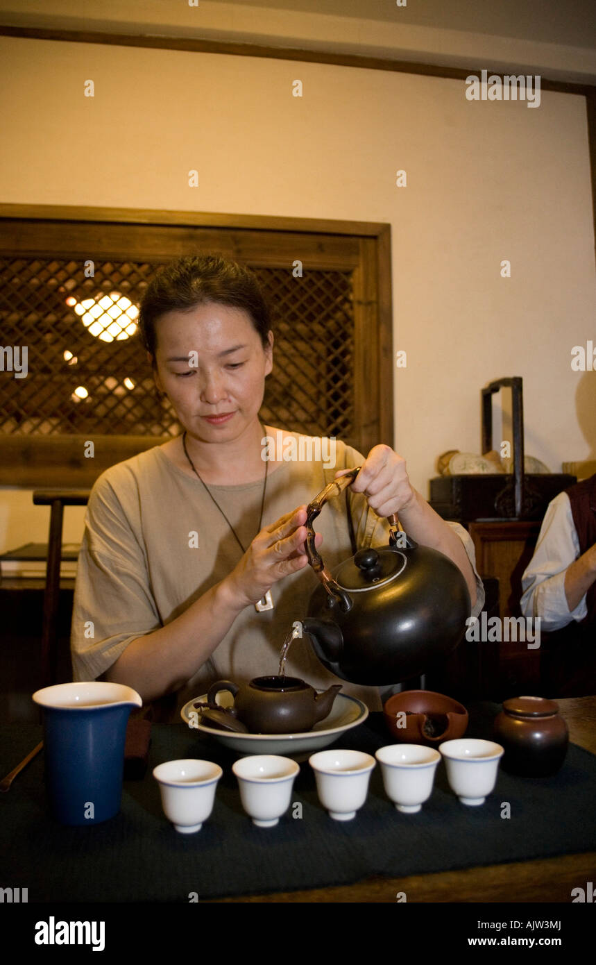 Taiwan taipei traditional tea house hi-res stock photography and images ...
