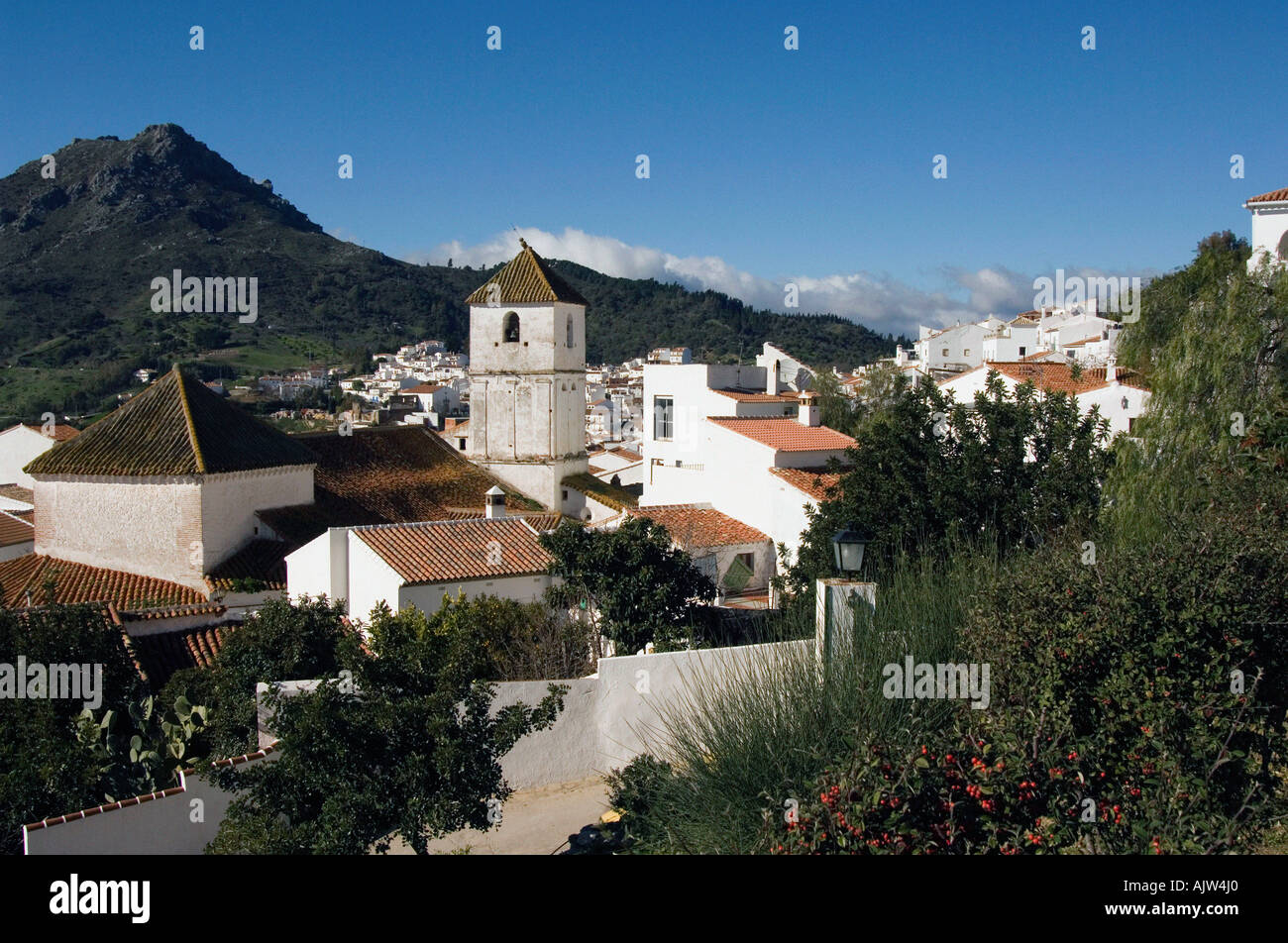 Pueblos blancos gaucin hi-res stock photography and images - Alamy
