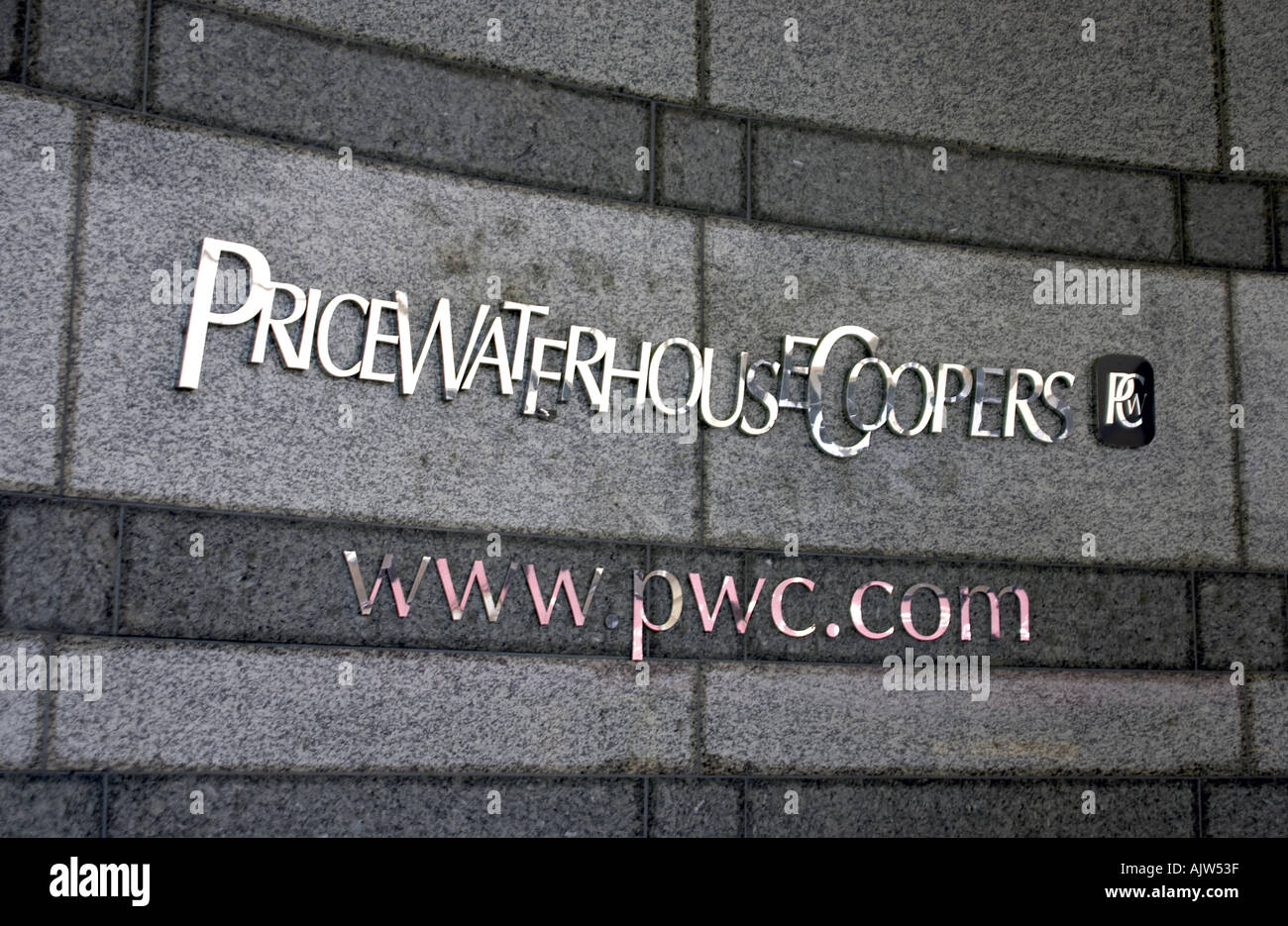 Pricewaterhousecoopers London Stock Photos & Pricewaterhousecoopers ...