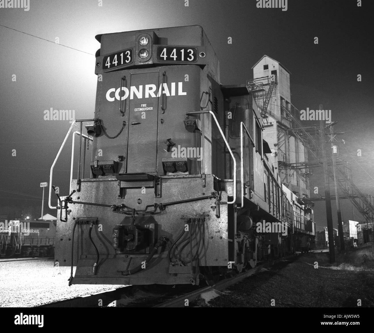 E44 locomotive in engine pit Conrail Consolidated Rail Corporation in ...