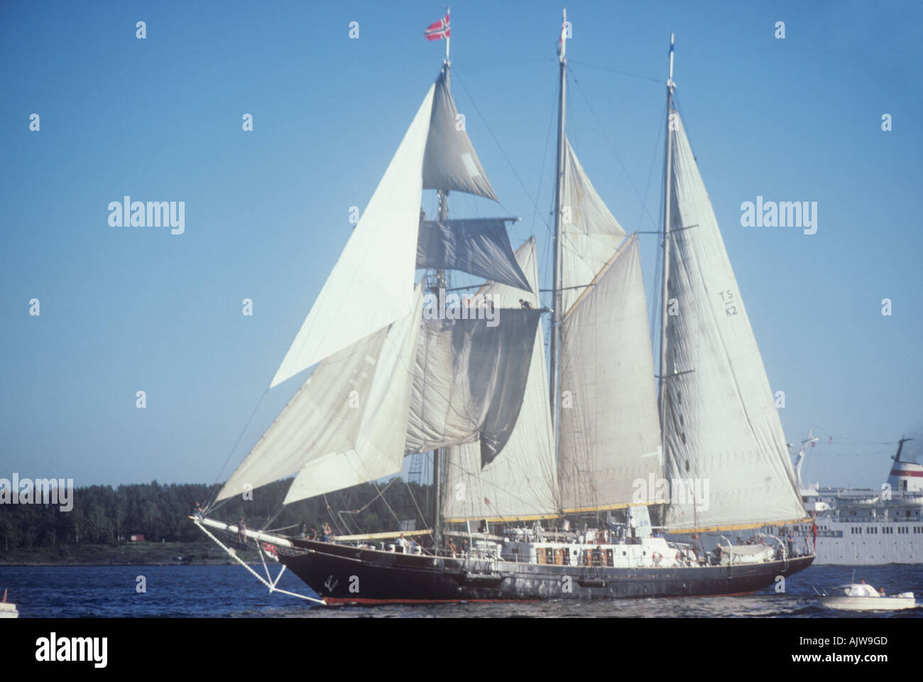 Three masted topsail schooner hi-res stock photography and images - Alamy