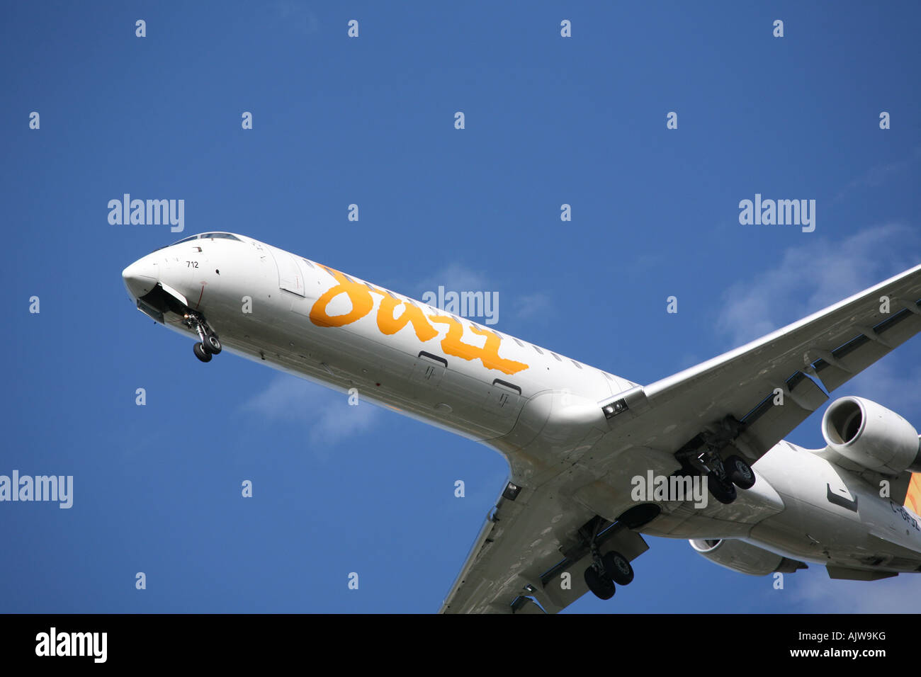 Passenger jet taking off Stock Photo - Alamy