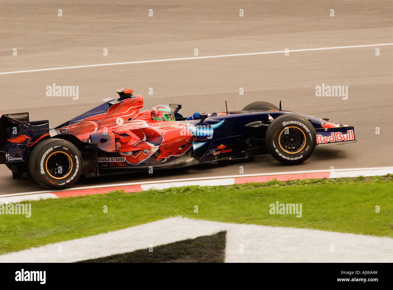 Formula 1 race car hi-res stock photography and images - Alamy