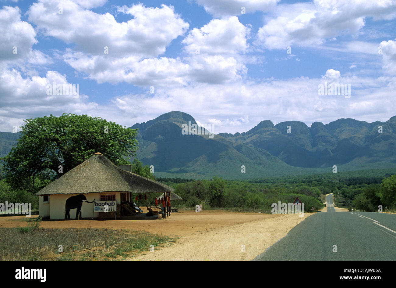 Mud hut Drakensberg East Transvaal South Africa Stock Photo - Alamy