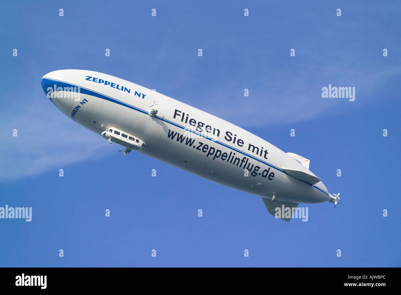 Zeppelin hi-res stock photography and images - Alamy