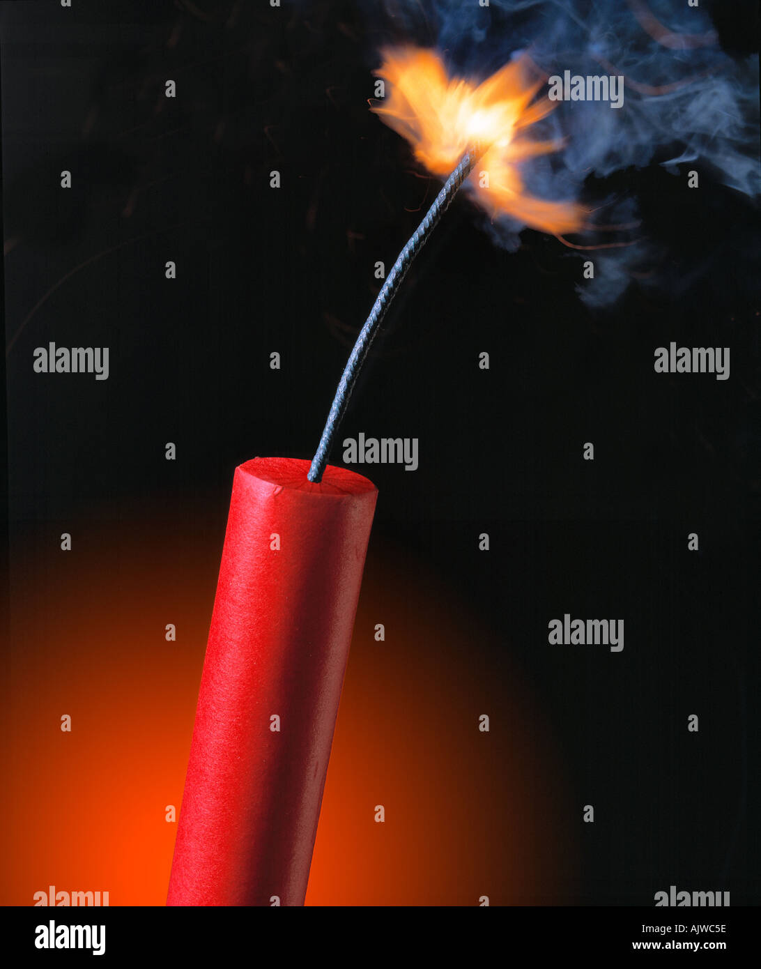 Lit fuse hi-res stock photography and images - Alamy