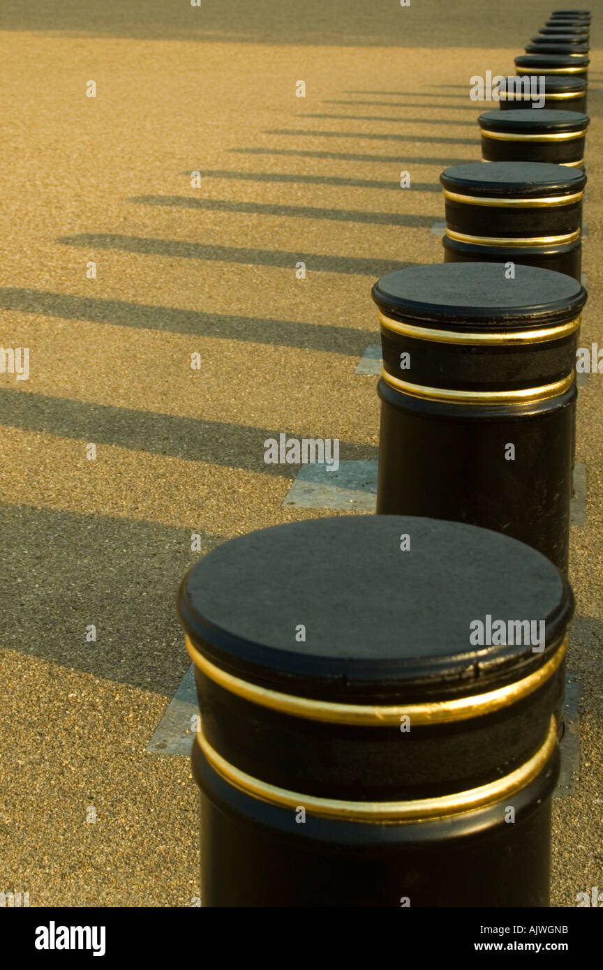 Gold bollards hi-res stock photography and images - Alamy