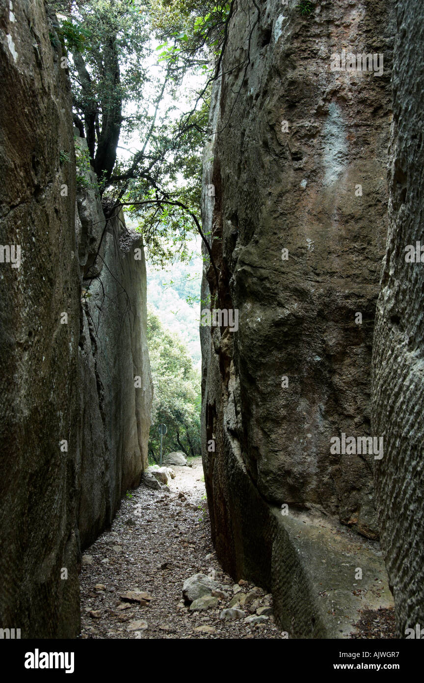 Mons aqueduct hi-res stock photography and images - Alamy
