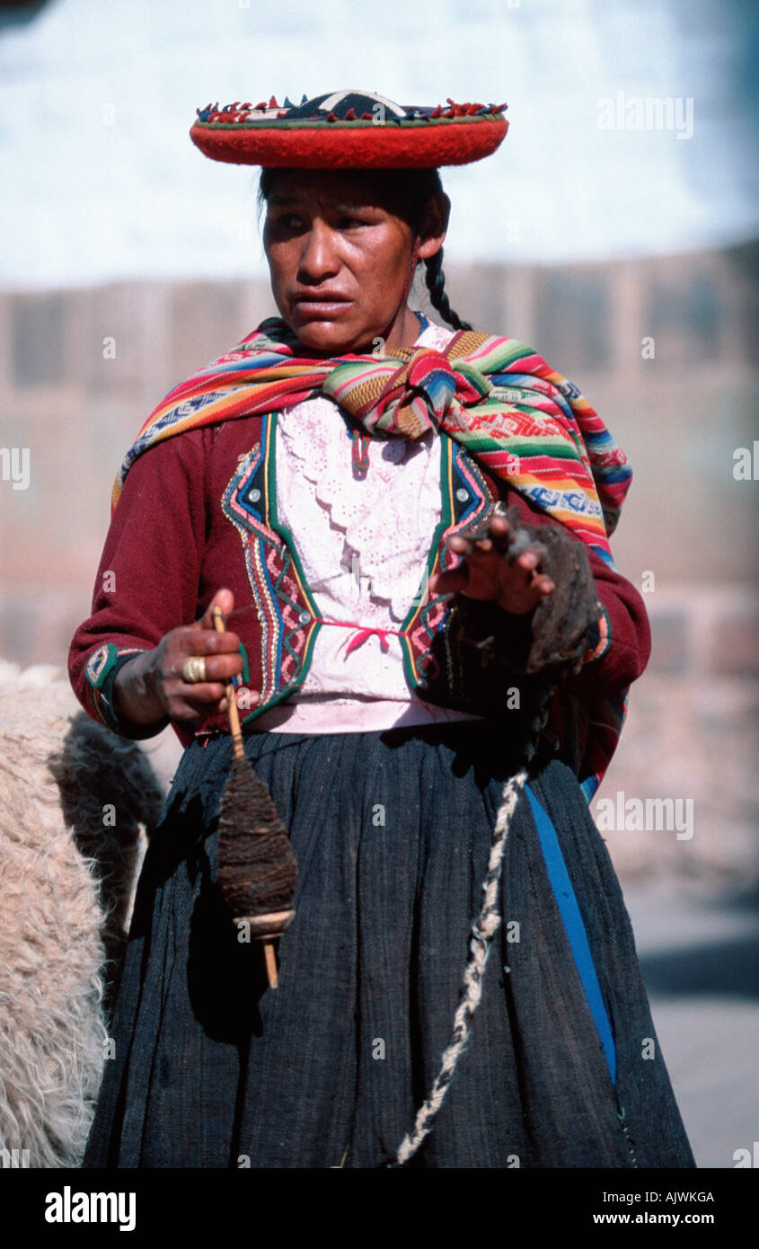 Indio woman hi-res stock photography and images - Alamy